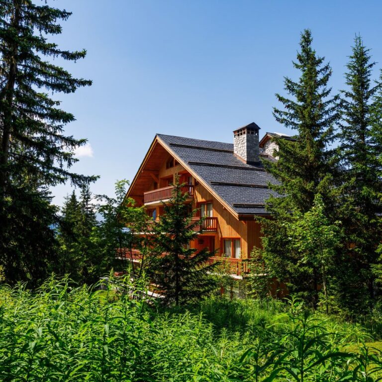 Download Brochures & Maps of Méribel | Official Guides